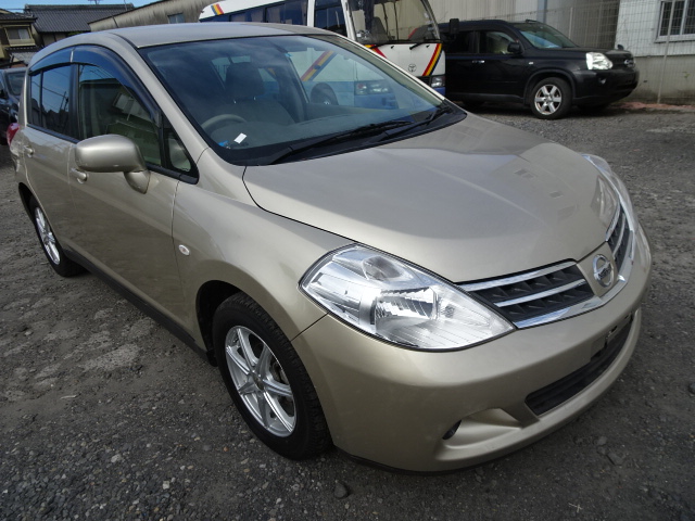2011/8 NISSAN TIIDA C11 | Japanese Used Cars | RYUSOBANKIN