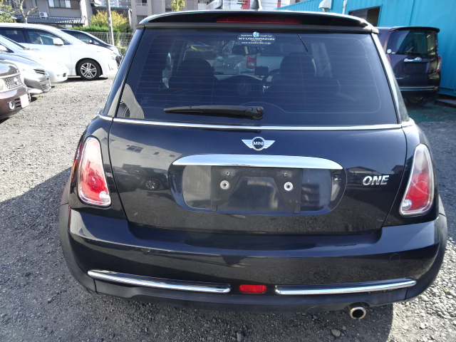 2005 BMW MINI RE16 | Japanese Used Cars | RYUSOBANKIN